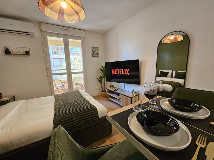 Le Rempart Avignonnais - Parking Privé Et Balcon - Villeneuve-lès-Avignon