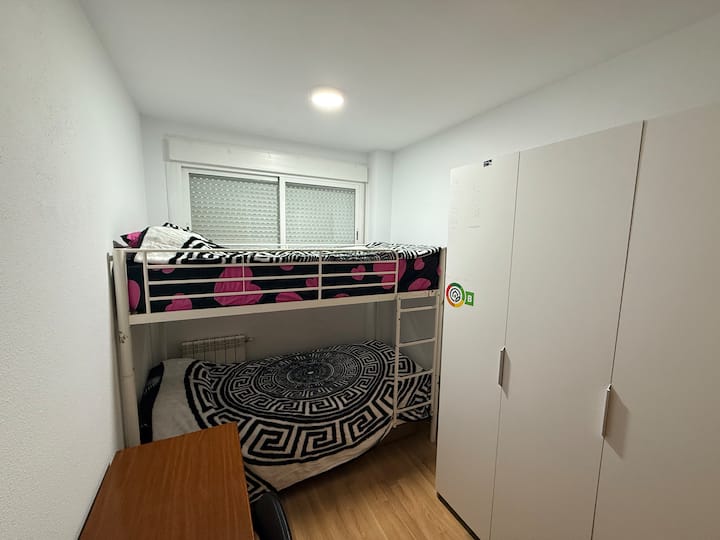 Habitación Privada Con Baño Propio - Alcobendas