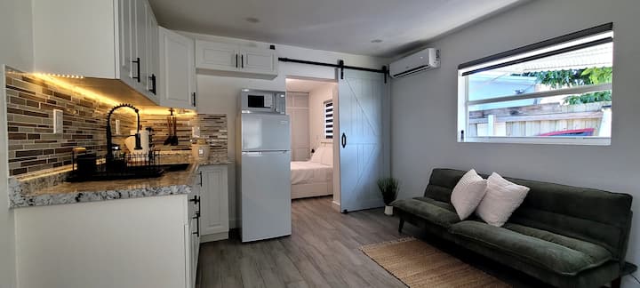 Modern Private Suite • Coffee & Dining Area - The Bahamas