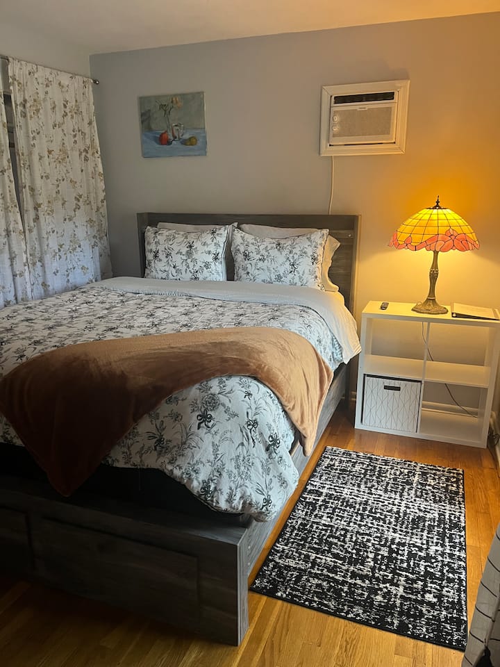 Asher’s Guest Room In South Eugene - Eugene, OR