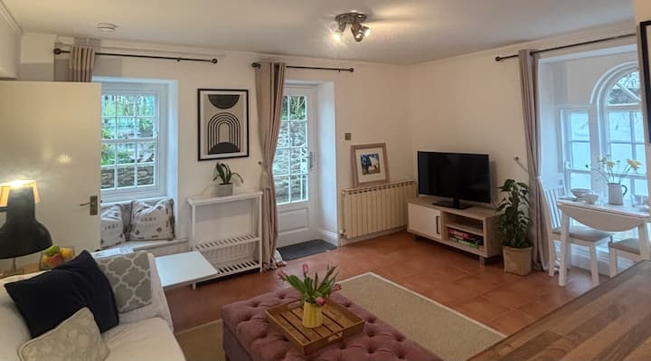 Cottage In The Heart Of Grouville, Jersey - Jersey