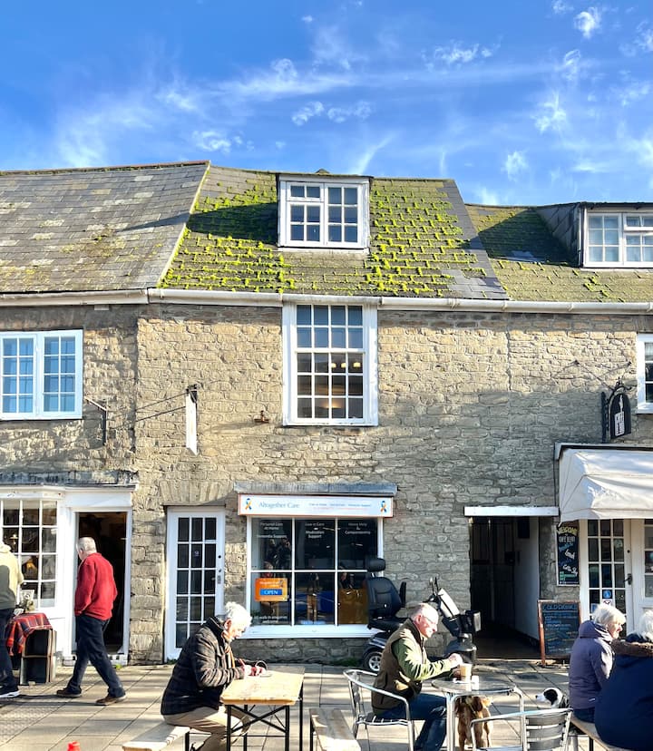Market View - Bridport