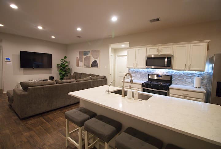 Bright & Modern Stay 3 Br 2ba• Near Iah - Spring, TX
