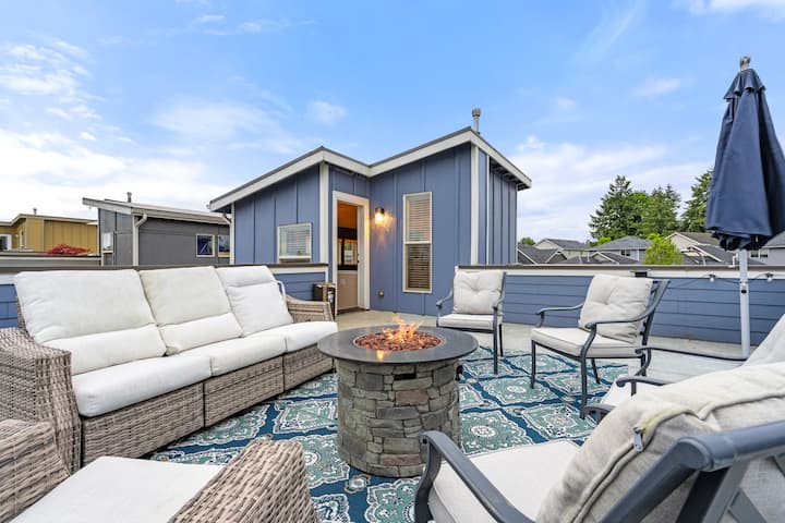 Modern Tumwater Retreat — 2 King Beds • 86” Tv - Olympia