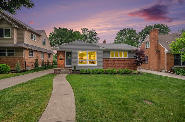 Royal Oak Oasis - Royal Oak, MI