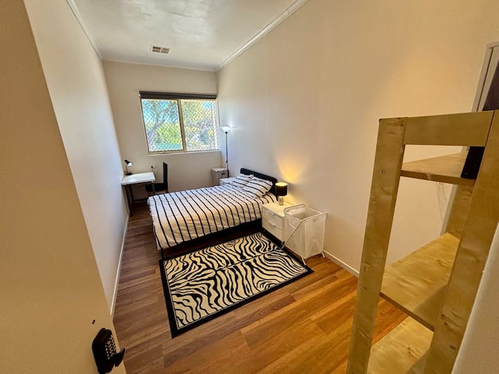 Clearview Gem - Adelaide