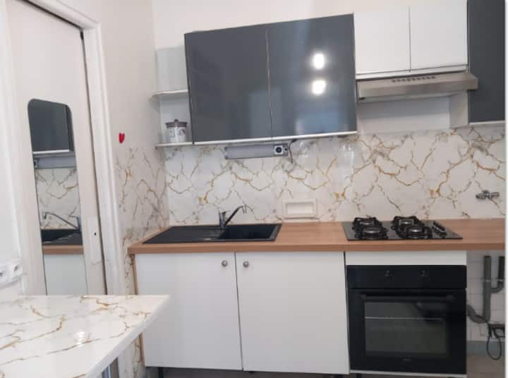 Escapade Romantique Dans Cette Maison Avec Jardin - Champs-sur-Marne