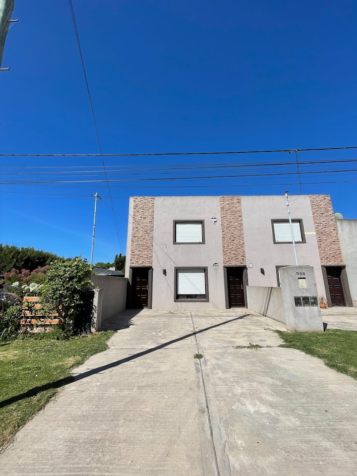 Departamento Independiente Planta Baja En Miramar - Miramar