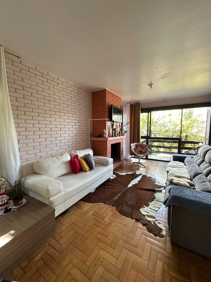 Ampla Casa No Centro De Bento Gonçalves - Bento Gonçalves