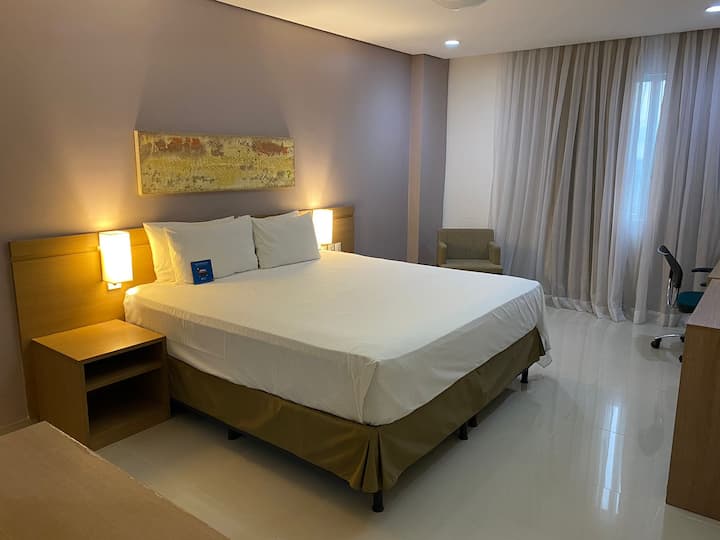 Suíte Hotel Em Adrianópolis - Quarto Aconchegante - Manaus