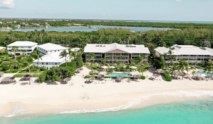 Aqua Bay | Premium 7mile Beach - Cayman Islands