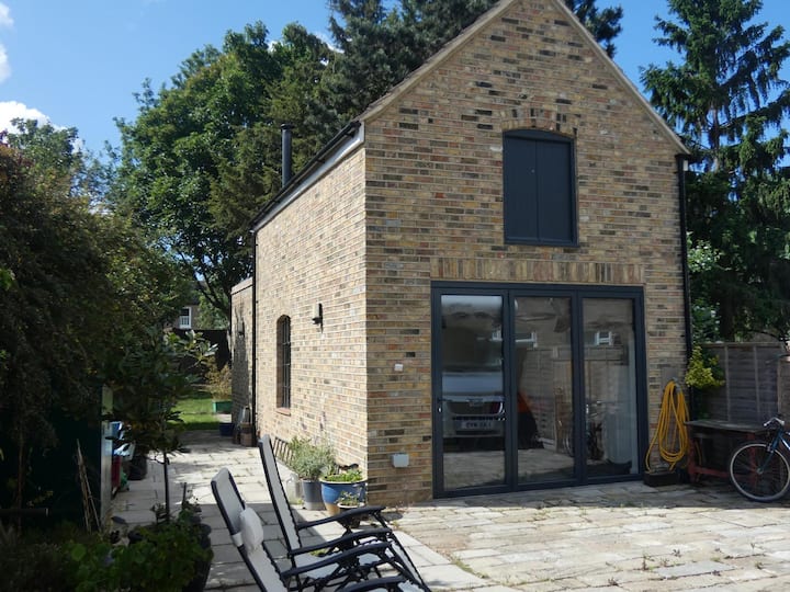 Edwardian Coach House With Garden And Free Parking - Chingford