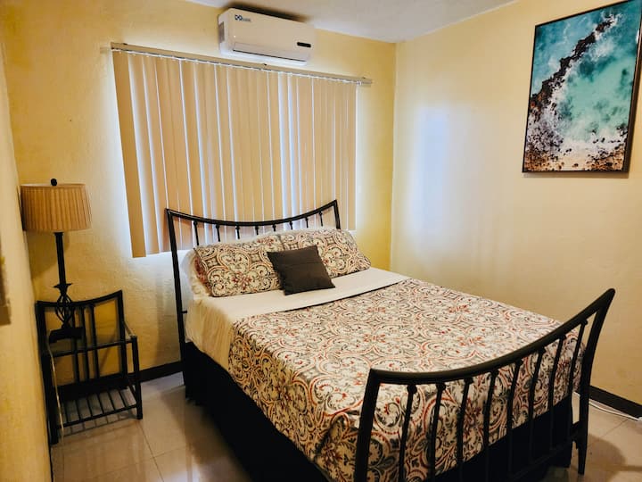 2 Bedroom Peaceful Home In Sinajana - Guam