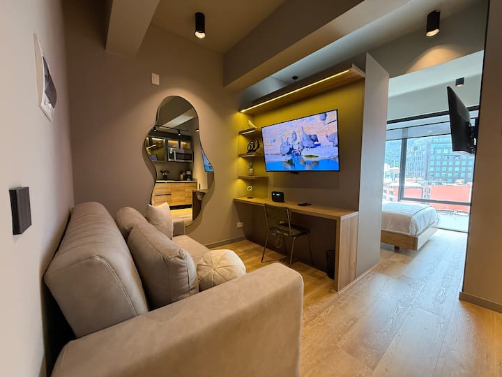 The Luxx Prime +Poolspa - Meta