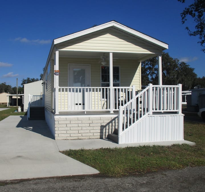 Cozy Paradise - Zephyrhills, FL