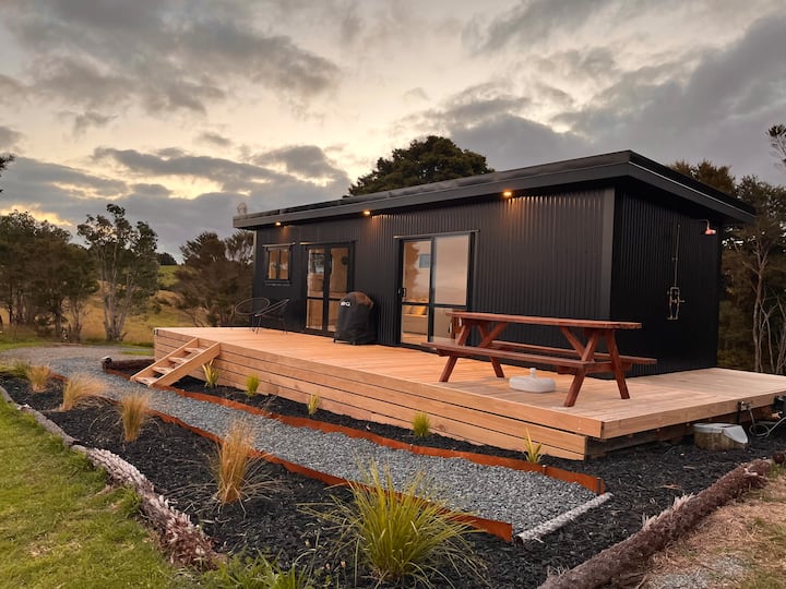 The Cabin
@ The Highlands - Ruakākā