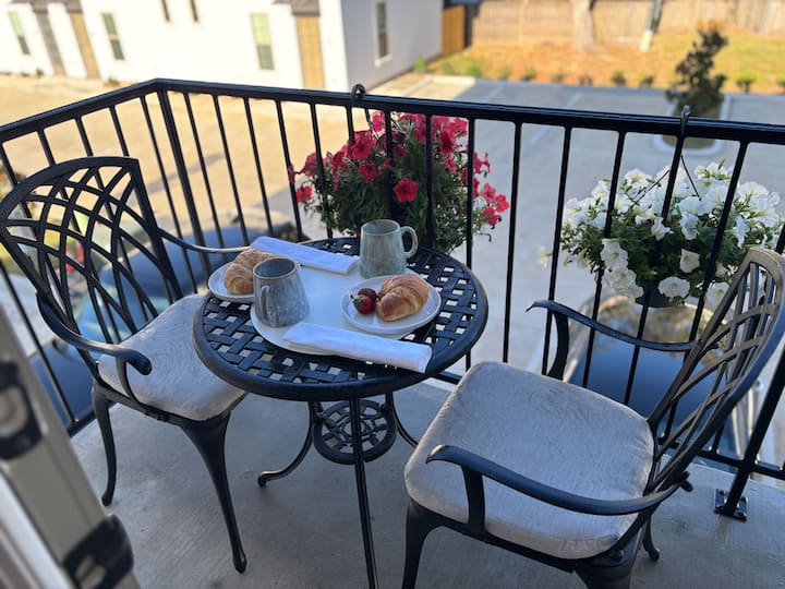 Unbeatable Boutique Luxury And Comfort River Ranch - Lafayette, LA