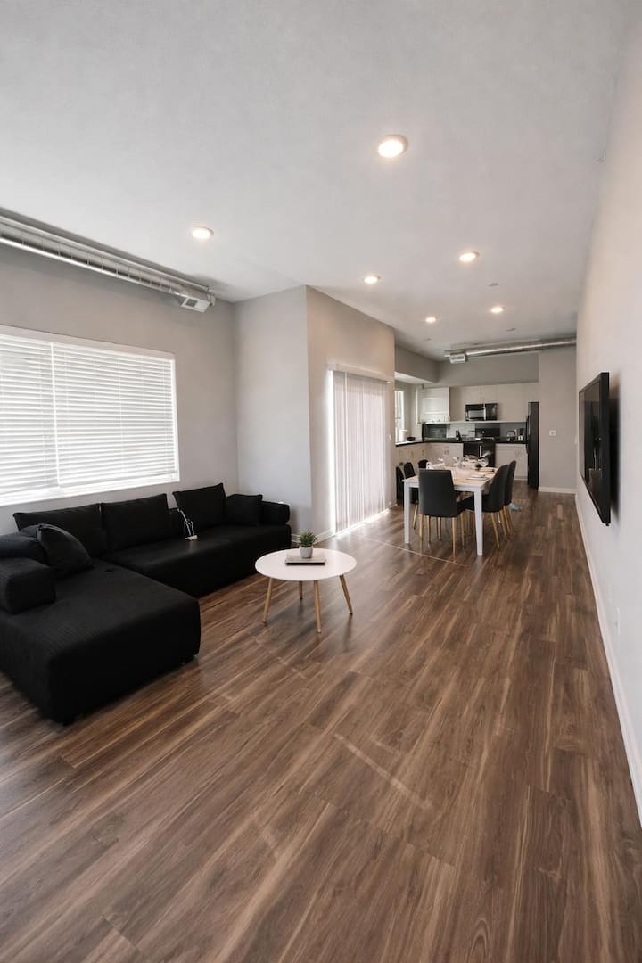 Graphite Loft - Des Moines, IA