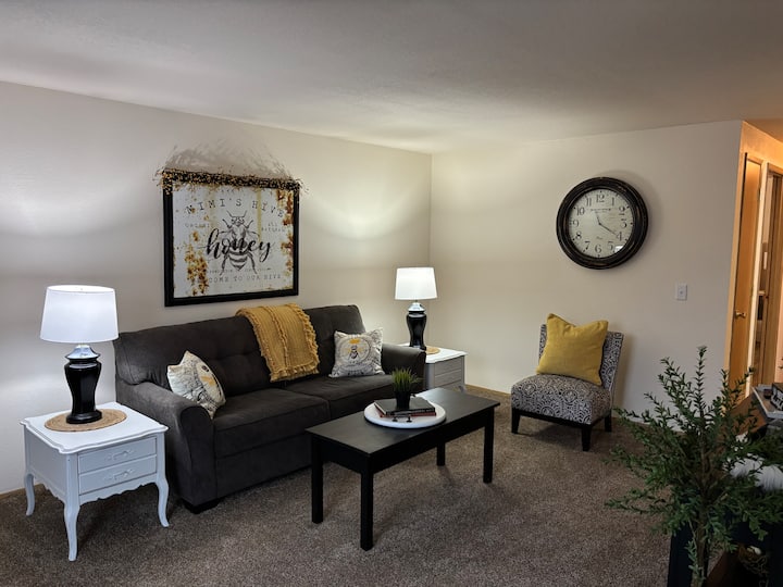 3 Mimi’s Airbee & Bee - Pendleton, OR