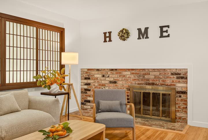 Family/kid-friendly 3br Home | The Persimmon House - Sacramento, CA