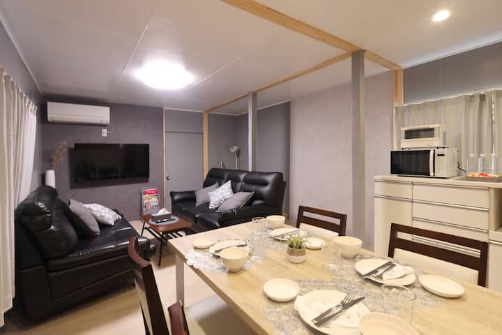 富山駅から徒歩10分/無料駐車場有り/4名貸切一軒家/くつろぎのお宿やわや 駅北 - Toyama