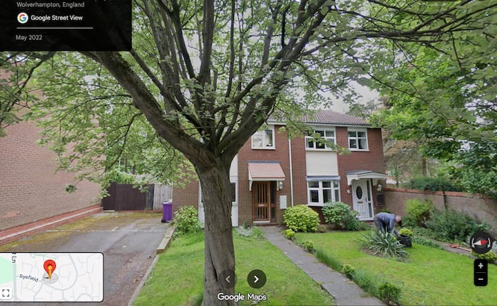 Four-bedroom House, Kitchen, Tv In Each Bedroom - Wolverhampton