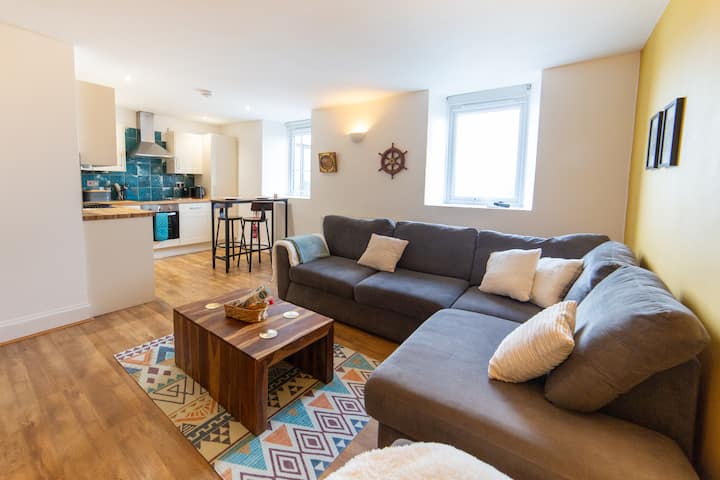 Cosy Two-bed Apartment With Sea Views In Cornwall - Falmouth