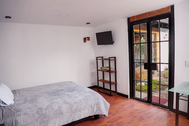 Suite De Lujo Con Hermosa Vista -Vía Al Aeropuerto - Quito