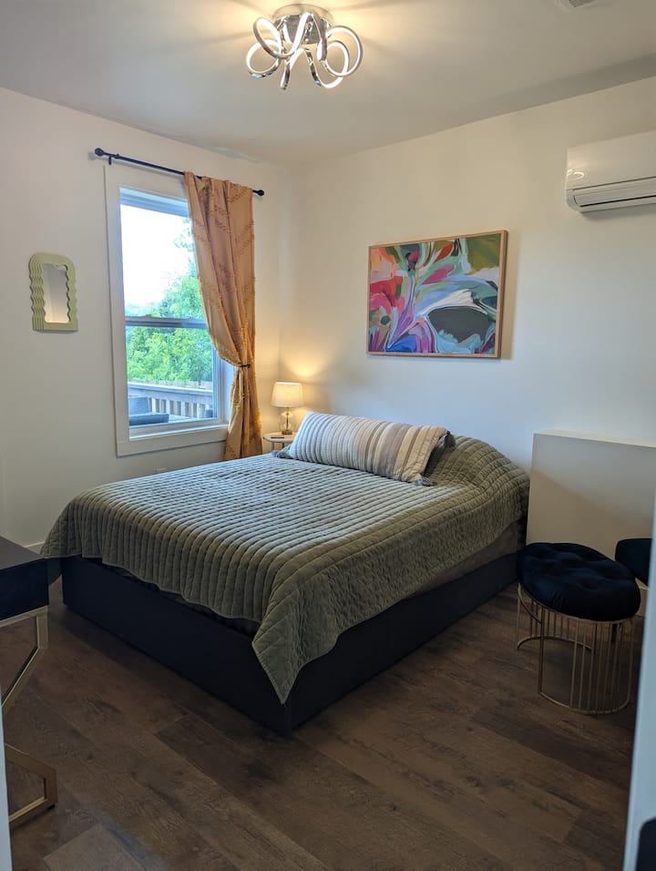 Private Lower-level With Deck For Mid-term Stays - Asheville, NC