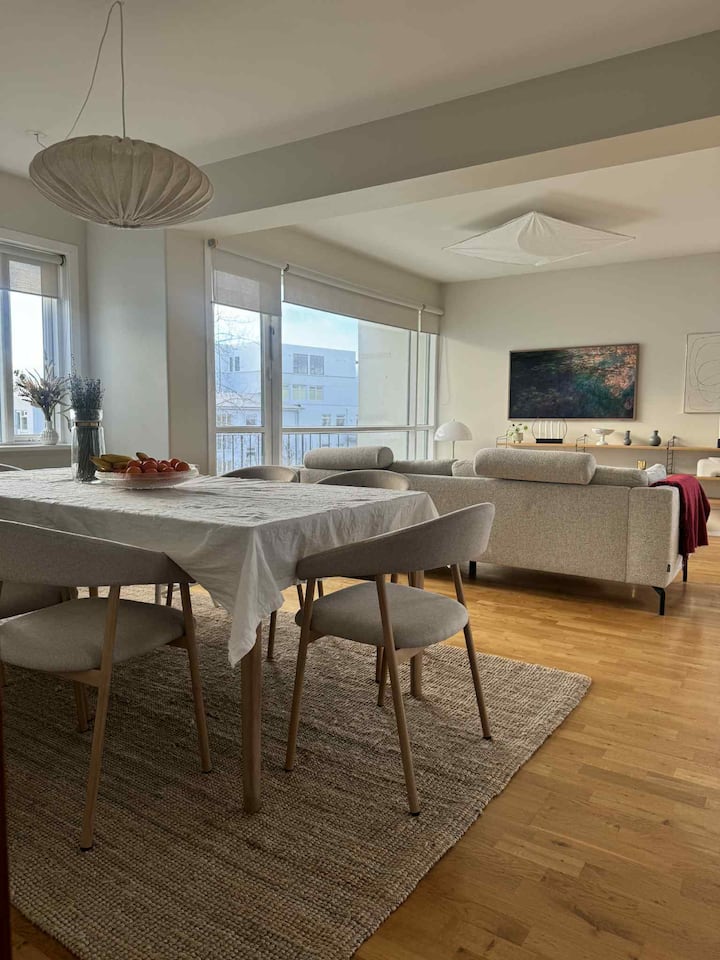 Björt íBúð í Hlíðunum - Reykjavik