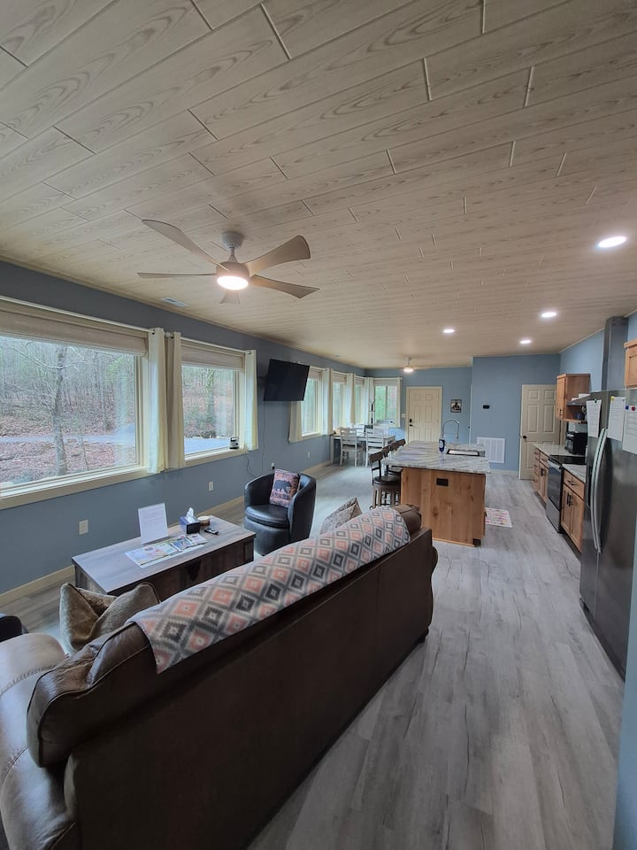 Secluded 43-acre Woodland Run - Murphy, NC