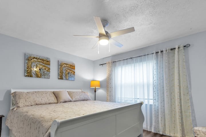 Awesome New Apt A Near Busch Gardens And Usf - Tampa