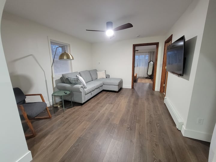 1 Bedroom Suite W/kitchenette And Washer/dryer - Granville, MA