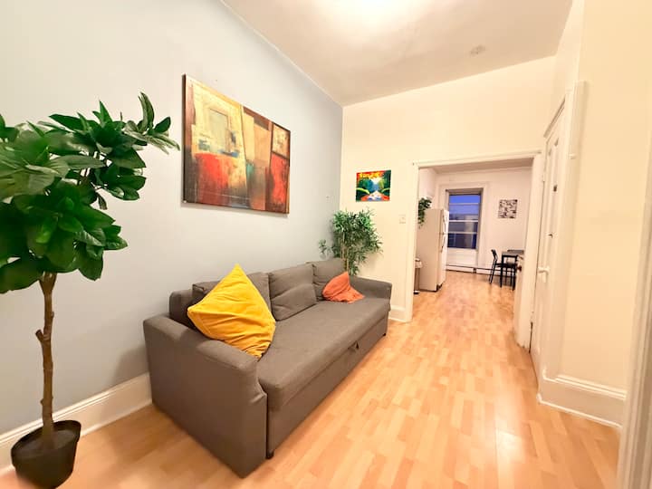 Bright 3br Top-floor Walkup, 1 Stop From Nyc - Hoboken, NJ