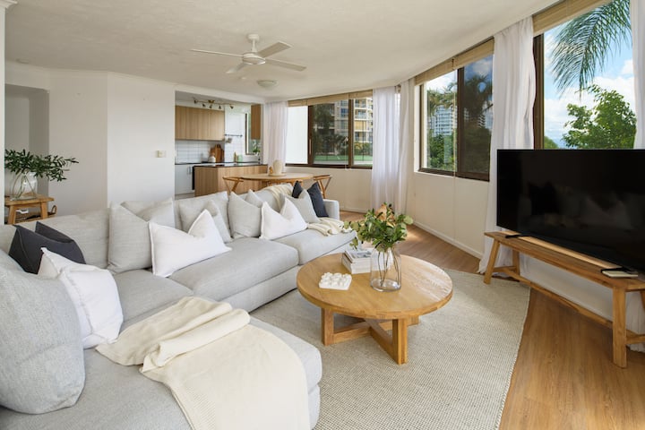 Palms On Gold—riverfront Haven By Gold Coast Beach - Gold Coast