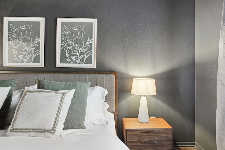 Hidden Gem - Downtown Loft - Pool No 207 - Dallas, TX