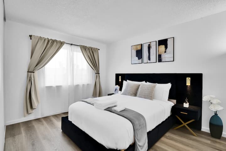 Bright & Modern 2br Hideaway - San Bernardino, CA
