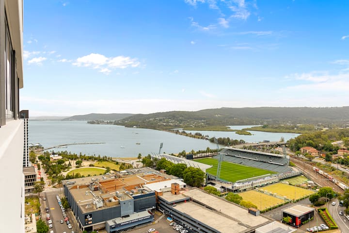 Waterfront Lux Apartment In The Heart Of Gosford - Central Coast