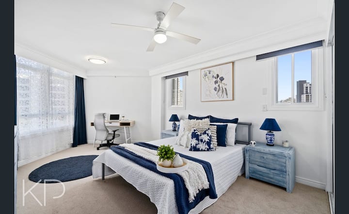 Beachfront Comfort Suite By Cozyinn - Surfers Paradise