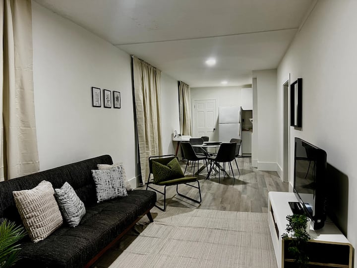 Etobicoke Escape - Toronto