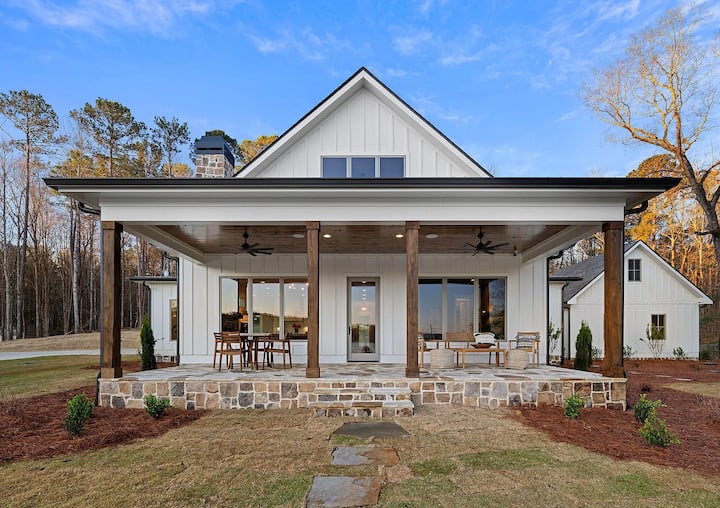 Lake It Easy - Lake Martin, AL