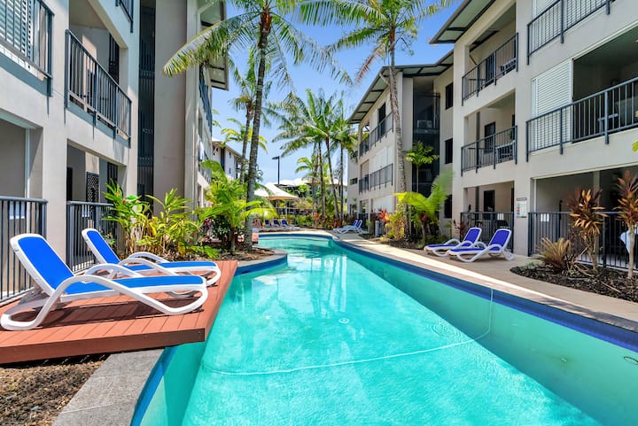 Laguna Haven—dual Swim-out Retreat By The Sea - Trinity Beach