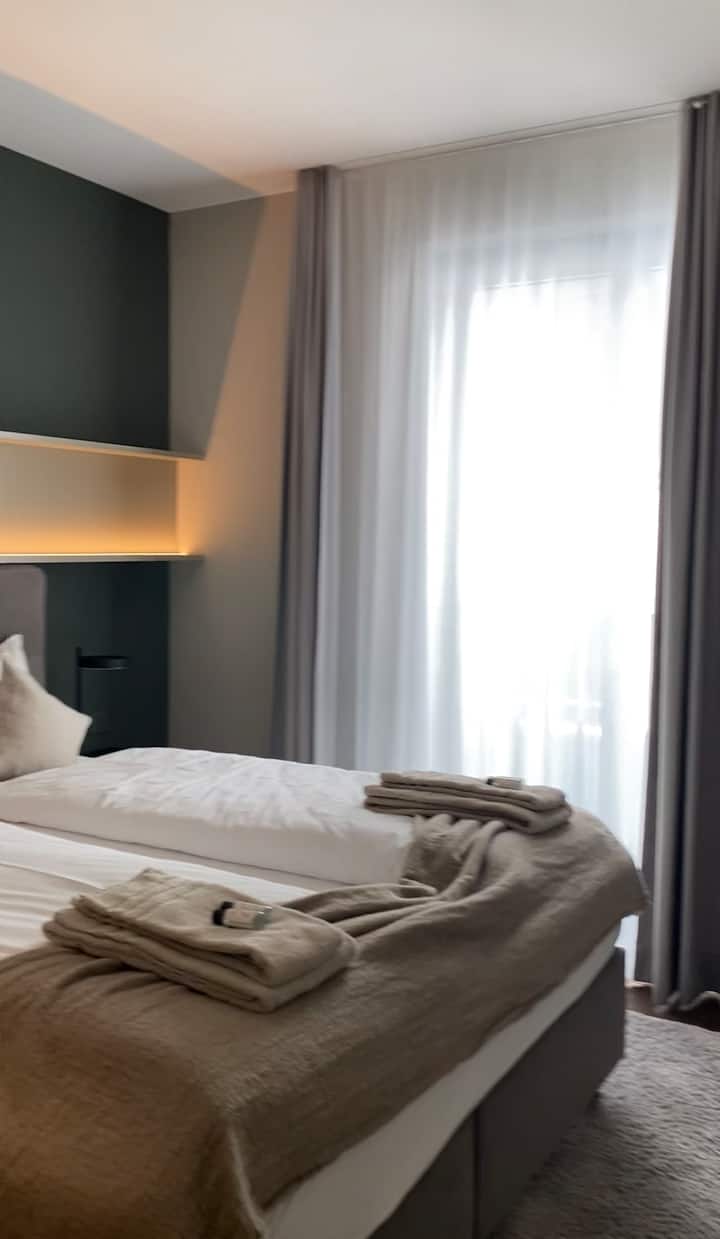 Luxury Alpine Retreat – Private Rooms In Apartment - Andermatt