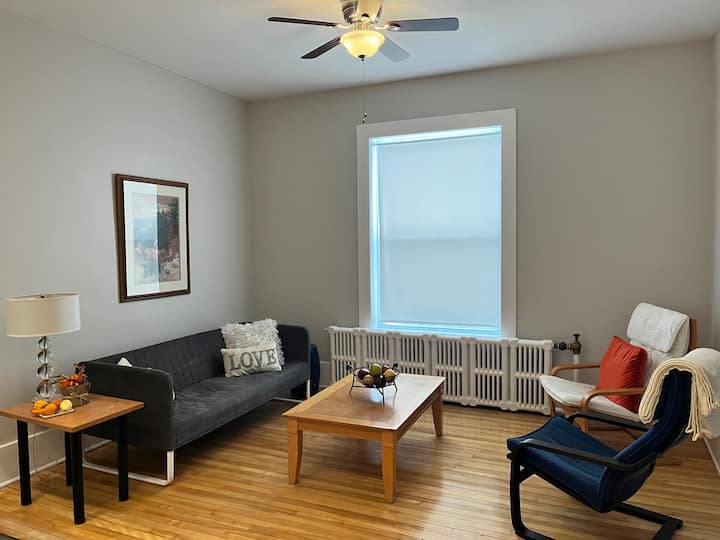 Century Home In Quiet Downtown Neighborhood - Ottawa