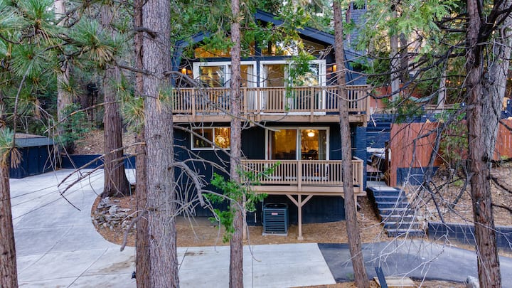 Wisteria Lodge - Lake Arrowhead, CA