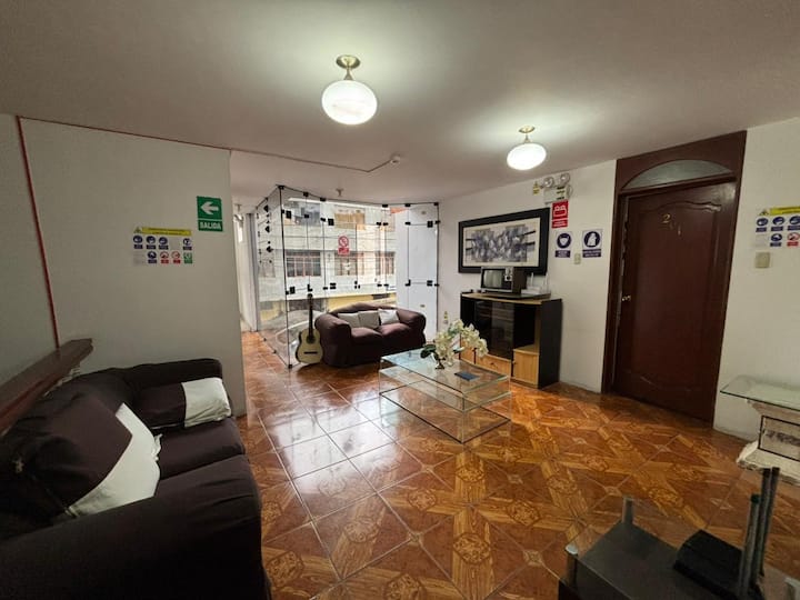 Casa Frd, Al Costado De La Policía - Pérou