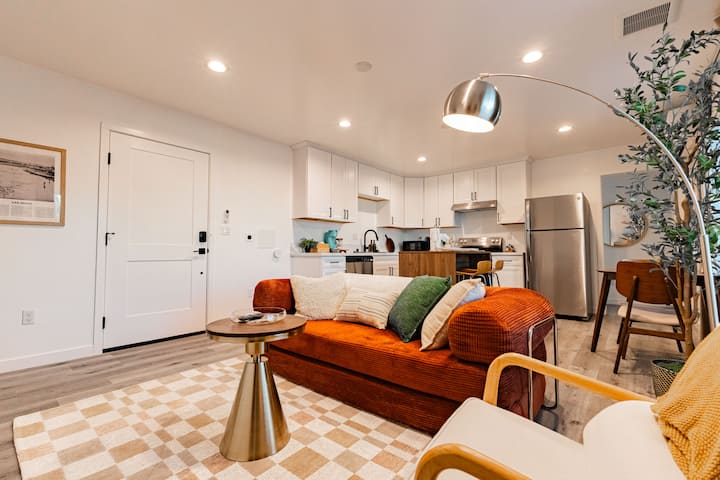 Stylish North Park Apt Near 30th & University - Mount Hope - San Diego