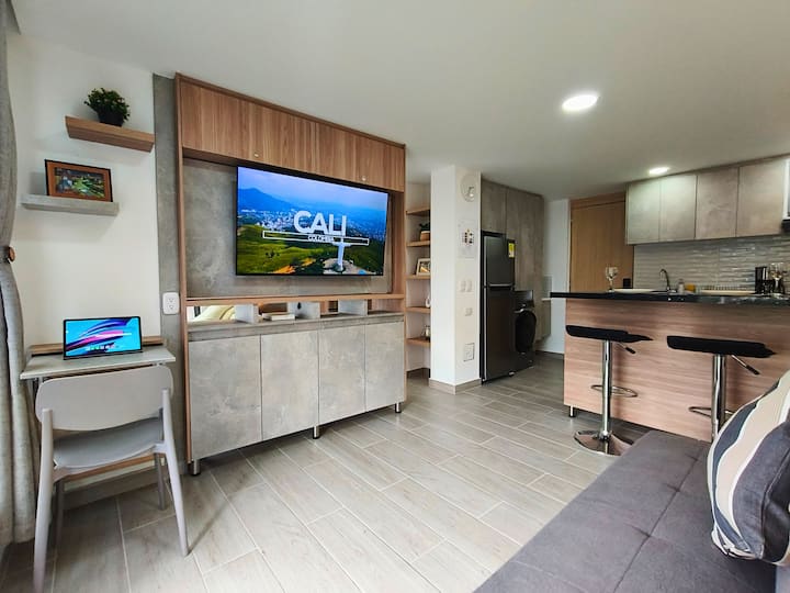 Studio | A/c | Mountain View | Pool | Location - Cali