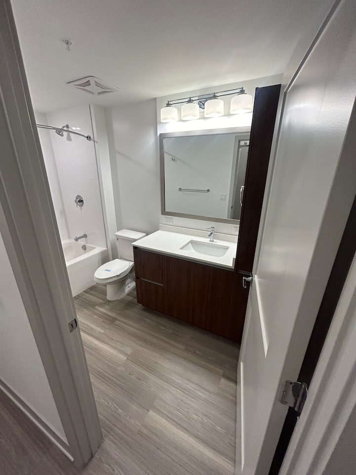 Cozy 1 Bed 1 Bath Apartment. - Miramar, FL