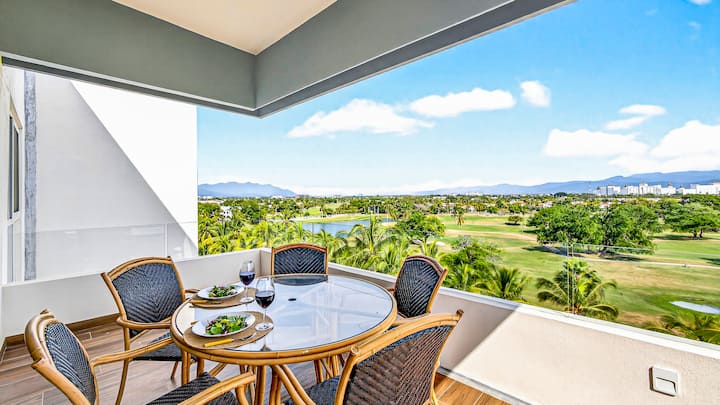 ~Sunny ~Apartment • Relax Steps From The Sand - Mexico